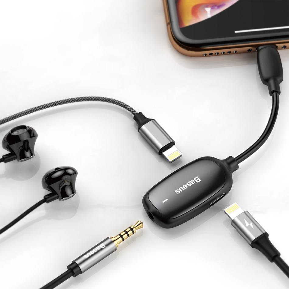 Lightning to Headphone Audio DAC Charging Adapter for iPhone iPad