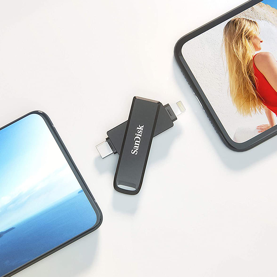 SanDisk iXpand 64GB USB-C / Lightning Flash Drive Luxe for iPad