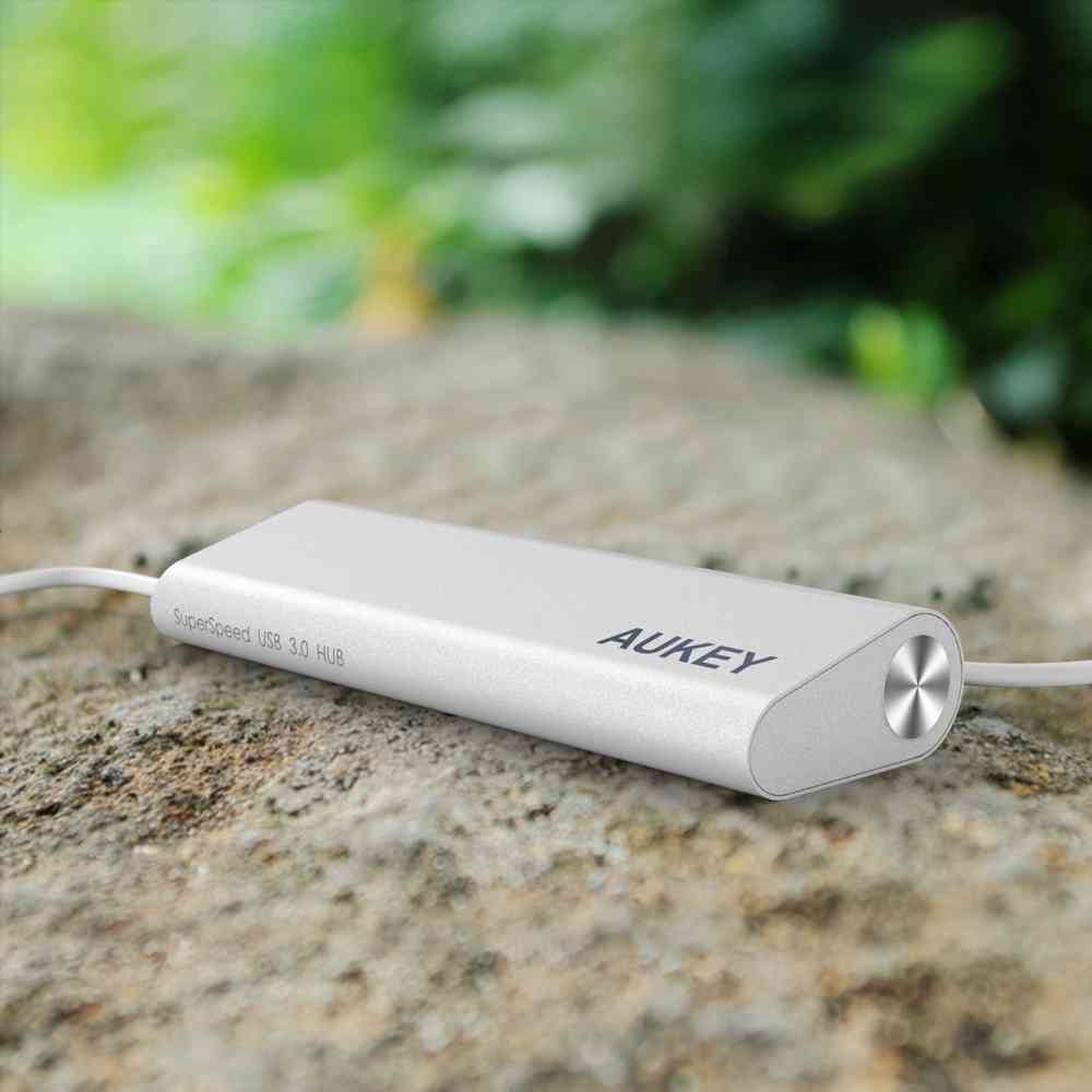 Aukey 4-Port USB 3.0 Hub to USB 3.1 Type-C Adapter Aukey 4-Port USB 3.0 Hub to USB 3.1 Type-C Adapter
