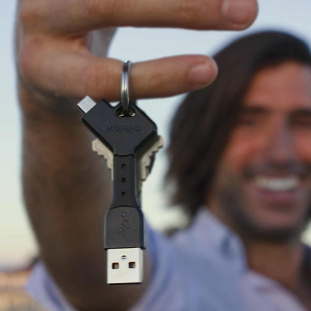 Nomad Keyring Micro-USB Charging Cable (7cm) for Phone / Tablet